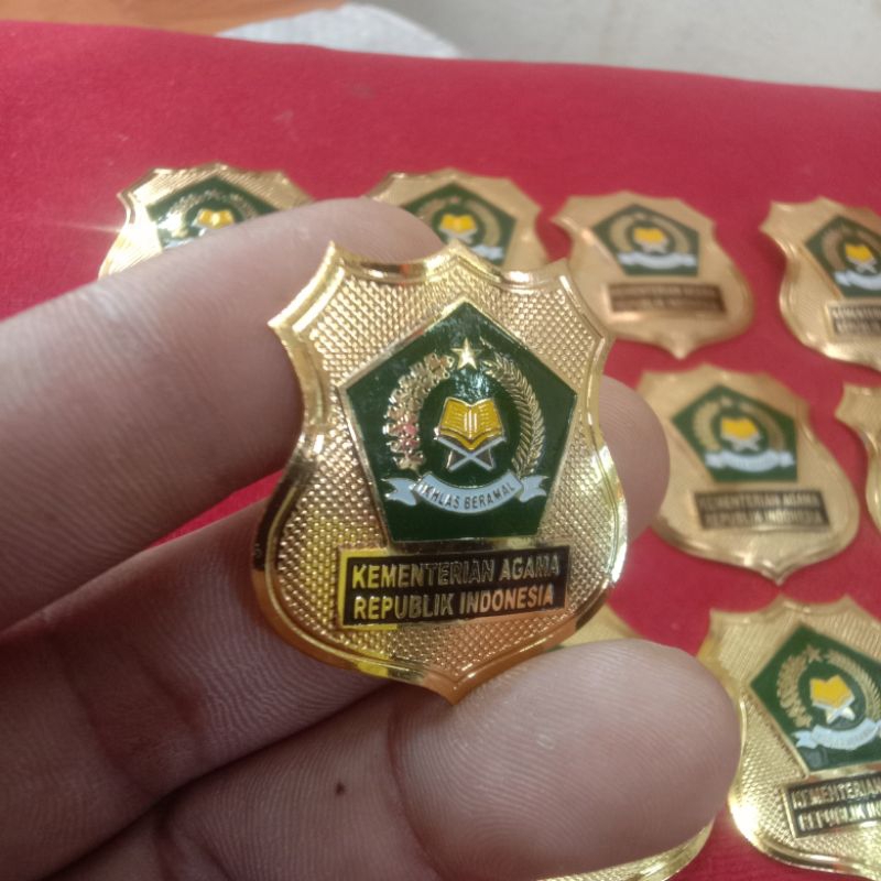 Jual Pin kementerian agama Republik Indonesia | Shopee Indonesia