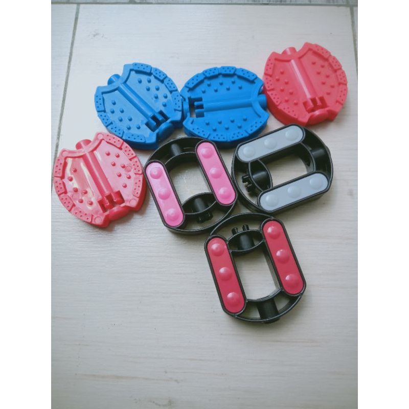 Jual pedal aneka model sepeda anak roda tiga family/genio/pmb/aviator ...