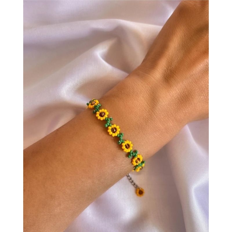 Jual Sunflower beads bracelet Gelang bunga matahari | Shopee Indonesia