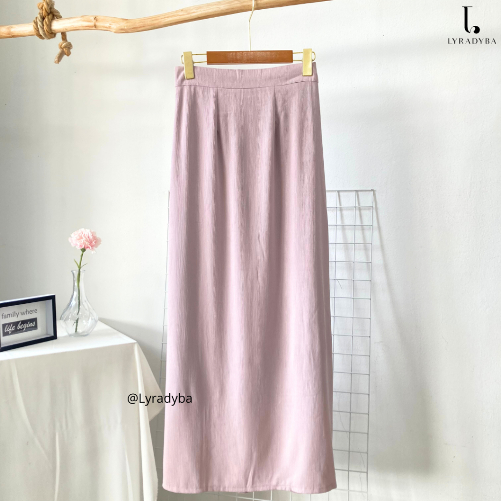Jual Lyradyba Crinkle Aline Skirt R53 / Rok A line / Rok polos wanita ...