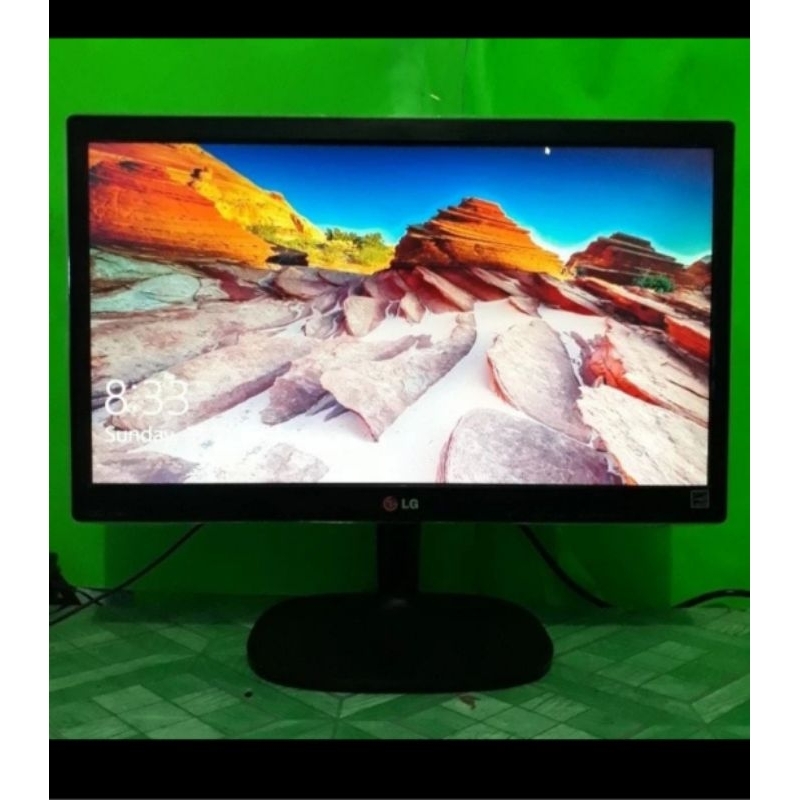 Jual Oberal Monitor LED Lg 20 inchi Mulus | Shopee Indonesia