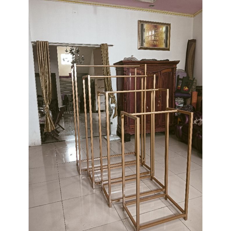 Jual display baju astetik/display baju pipa kotak/display baju kokoh ...