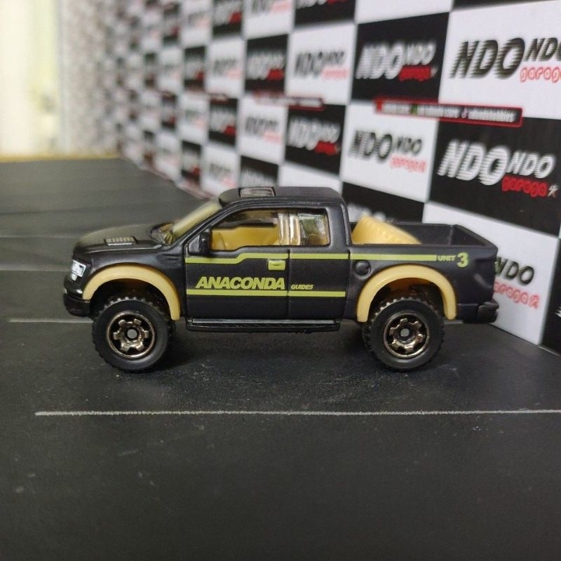 Jual Matchbox Ford F-150 SVT Raptor Black Anaconda New Loose Giftpack ...