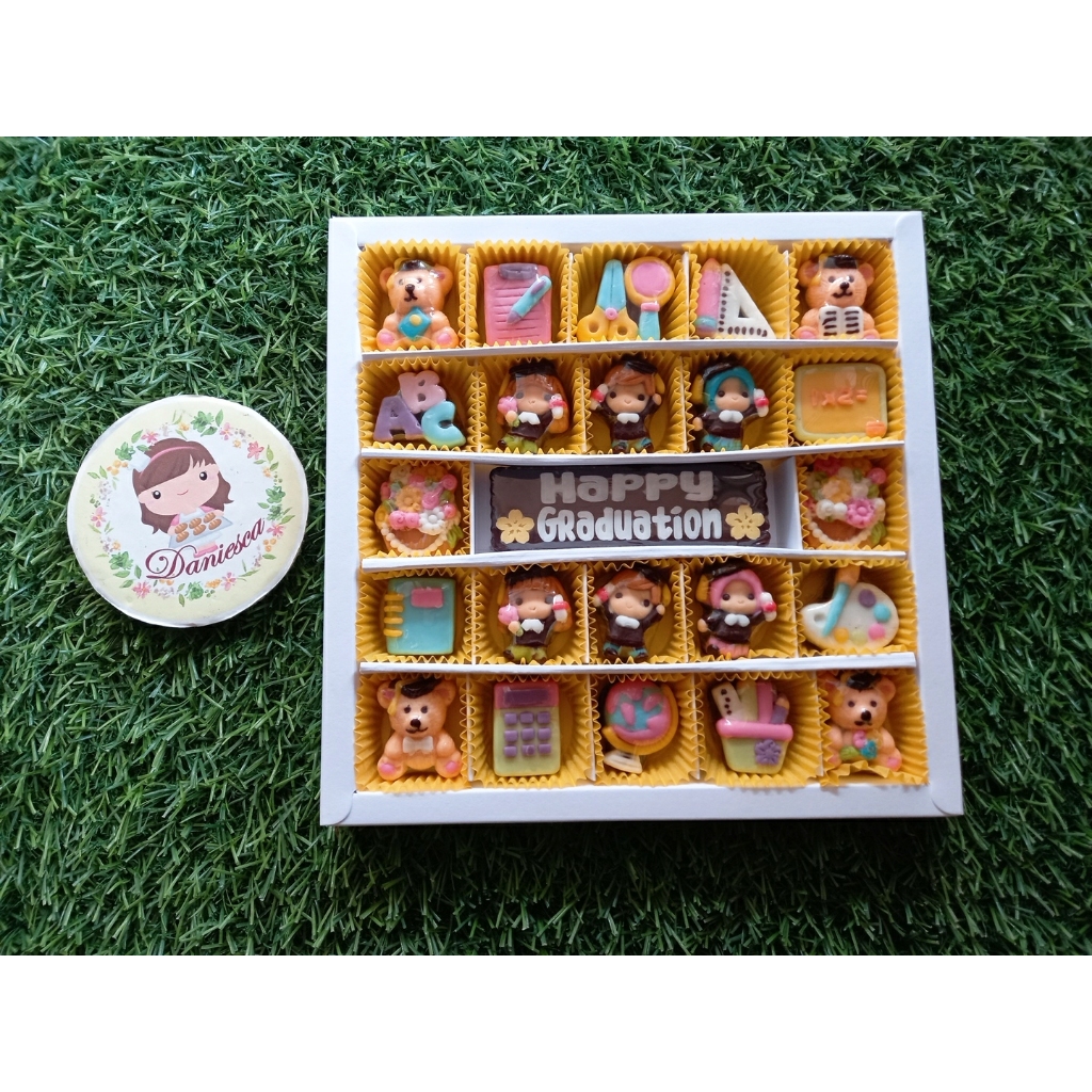 Jual .GR03.S25B.Coklat ucapan HAPPY GRADUATION hadiah graduation day ...