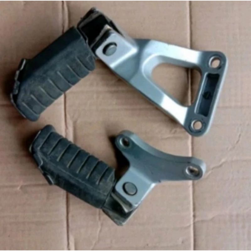Jual foot step yamaha mio sporty original bawaan motor | Shopee Indonesia