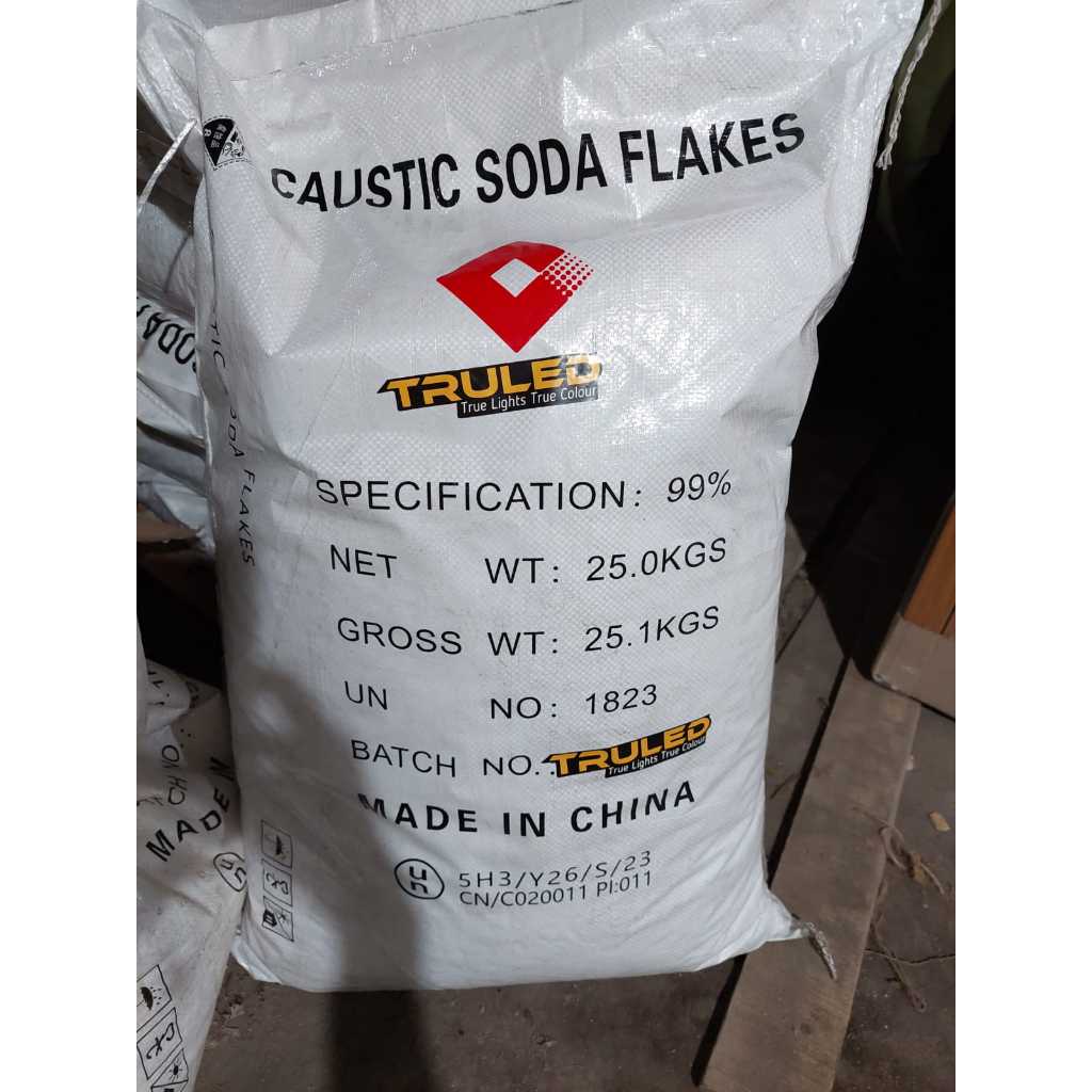 Jual SODA API 1 KG FULL IMPORT / CAUSTIC SODA FLAKES / NaOH 99% MURNI ...