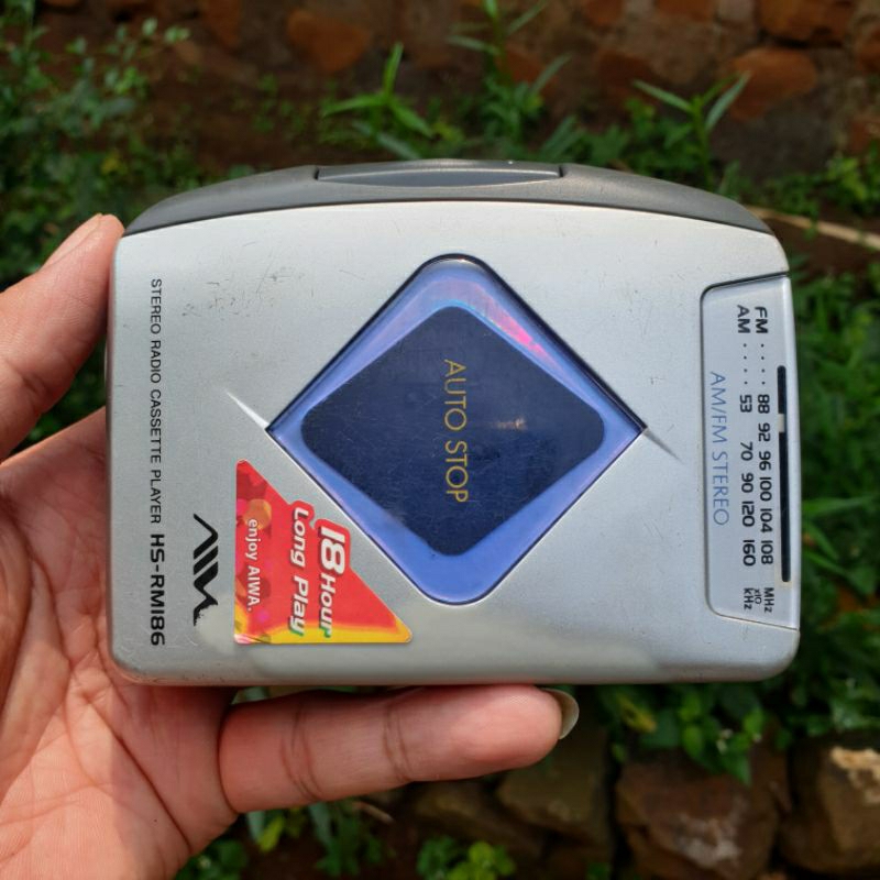 Jual Walkman Aiwa HS - RM186 Auto Stop Cassette Player | Shopee Indonesia