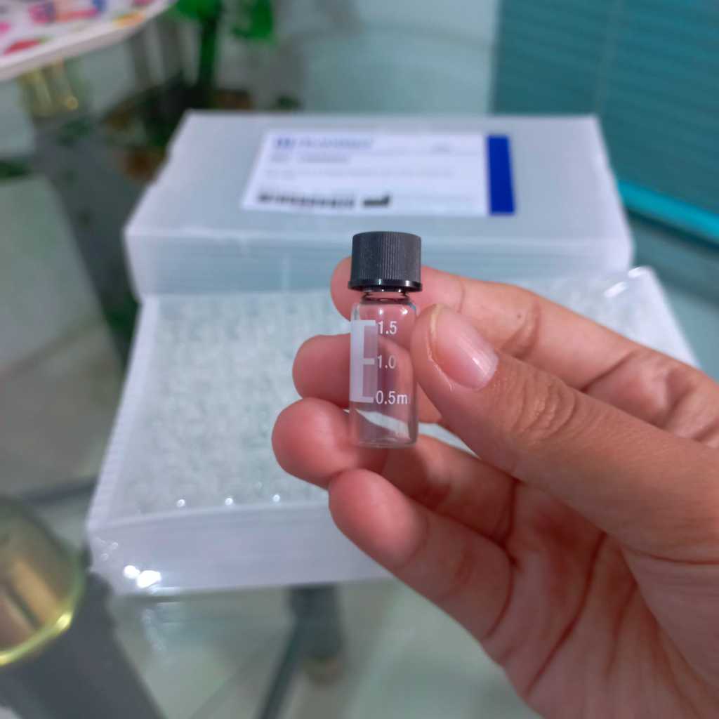 Jual Botol Vial Glass Kaca 2 ml Clear / Botol Sample Vial 2 ml | Shopee ...