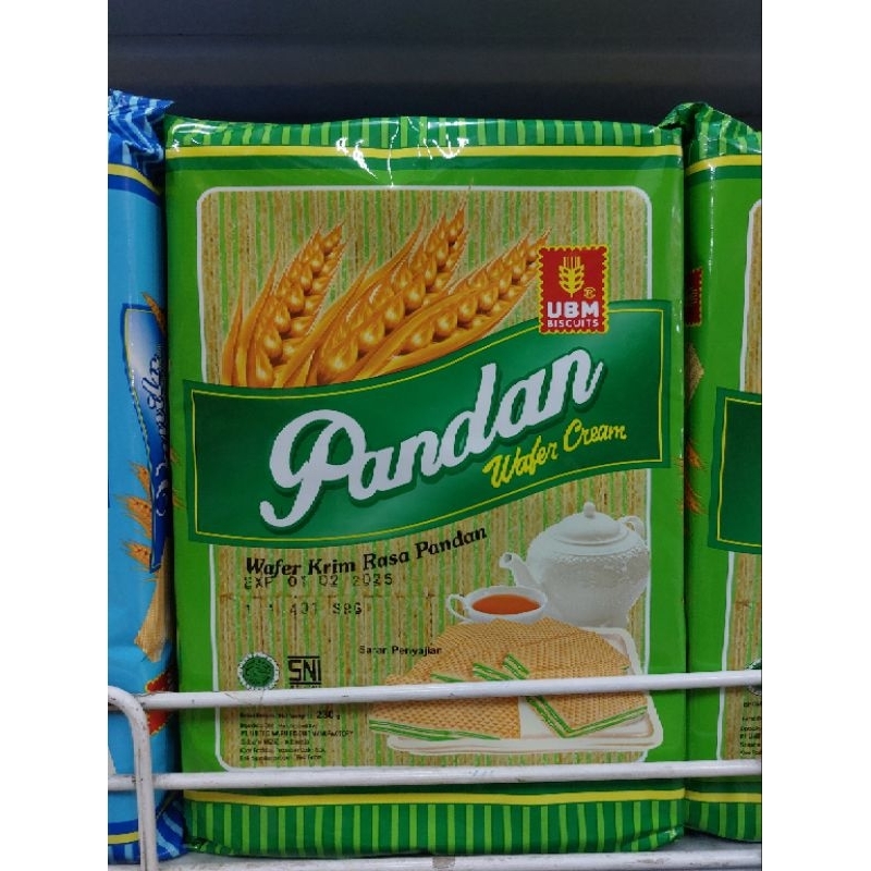 Jual KZ - ubm wafer cream rasa padan 230g | Shopee Indonesia