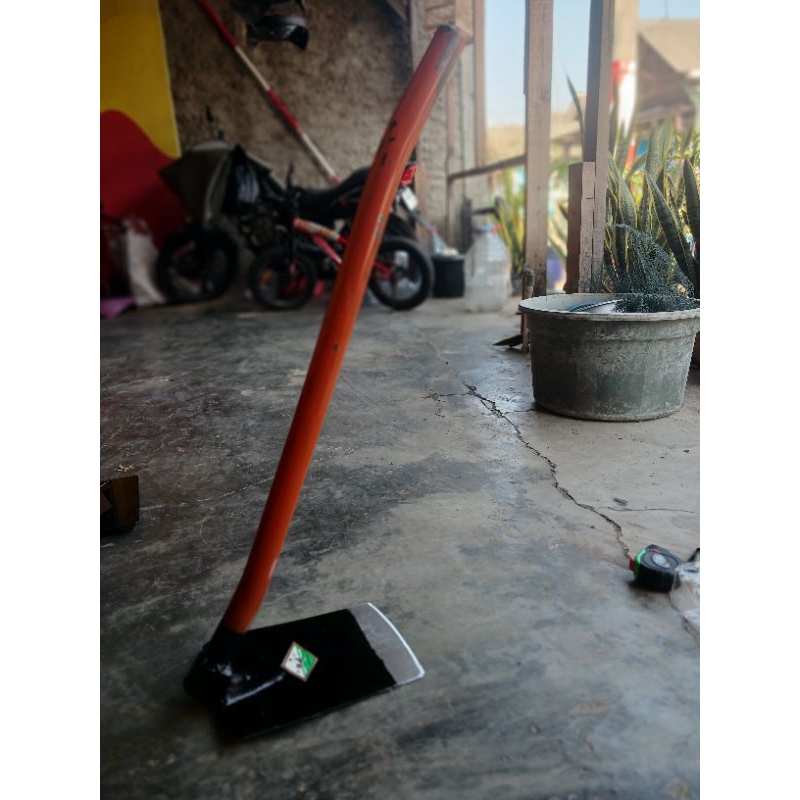 Jual Cangkul / Pacul Besar gagang pipa Anti Copot ayam jago | Shopee ...