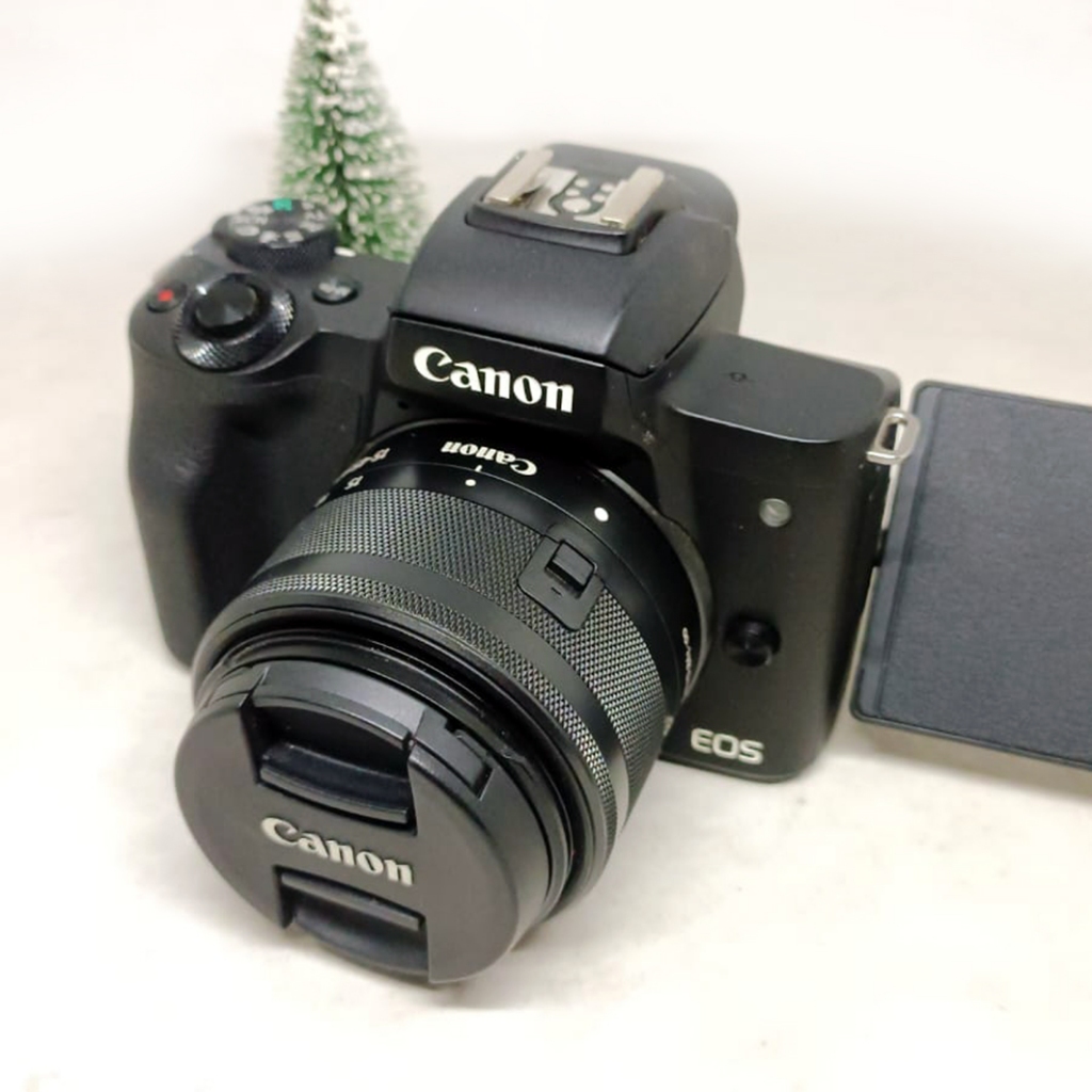 Jual Canon EOS M50 kit 15 45mm | Shopee Indonesia
