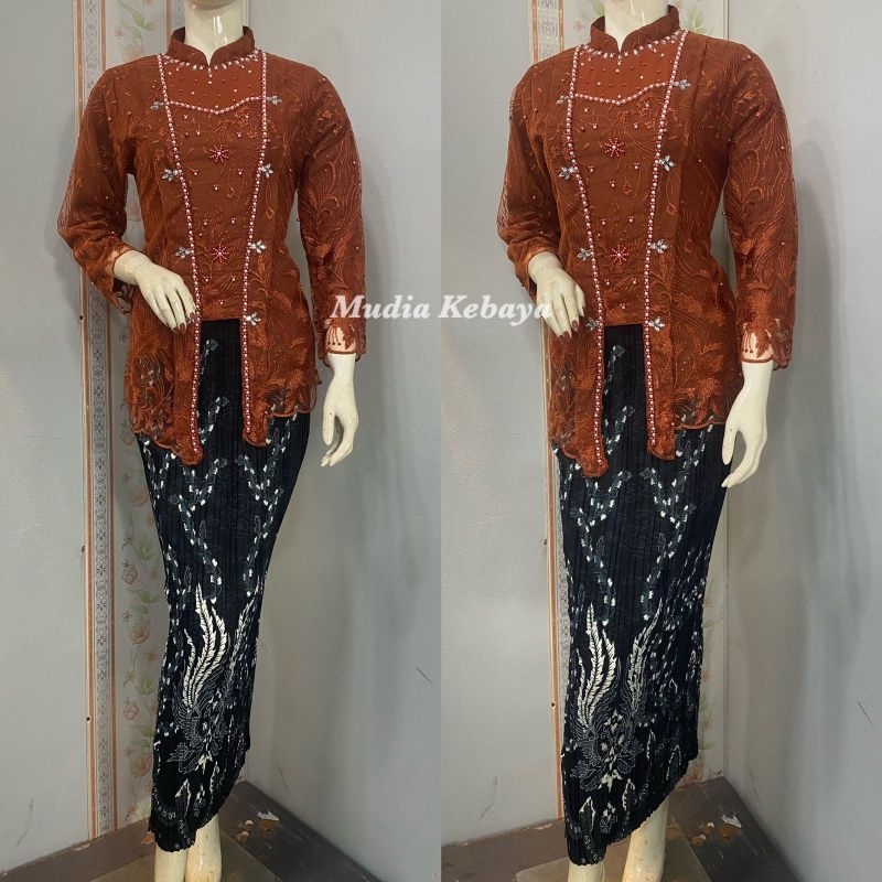 Jual kebaya / kebaya kutu baru kerah sanghai / kebaya wisuda / seragaman pesta / kebaya favorite ...