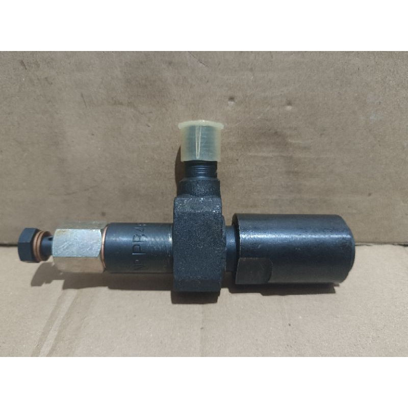 Jual Fuel Injector Assy/Nozzle Komplit Mesin Diesel Dongfeng R175/180 ...