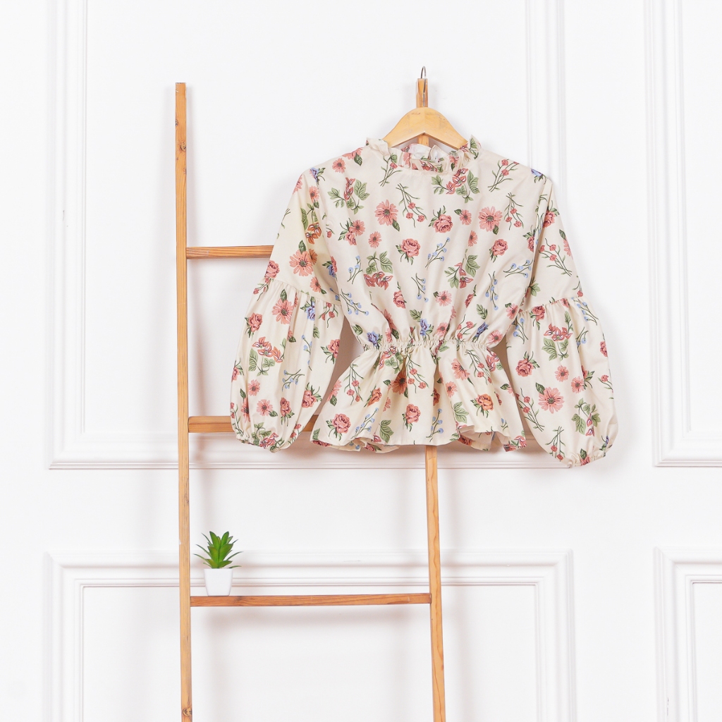 Jual IL - BYTHA FLORAL BLOUSE / ATASAN WANITA MOTIF BUNGA PINGGANG KERUT KOREAN STYLE | Shopee ...