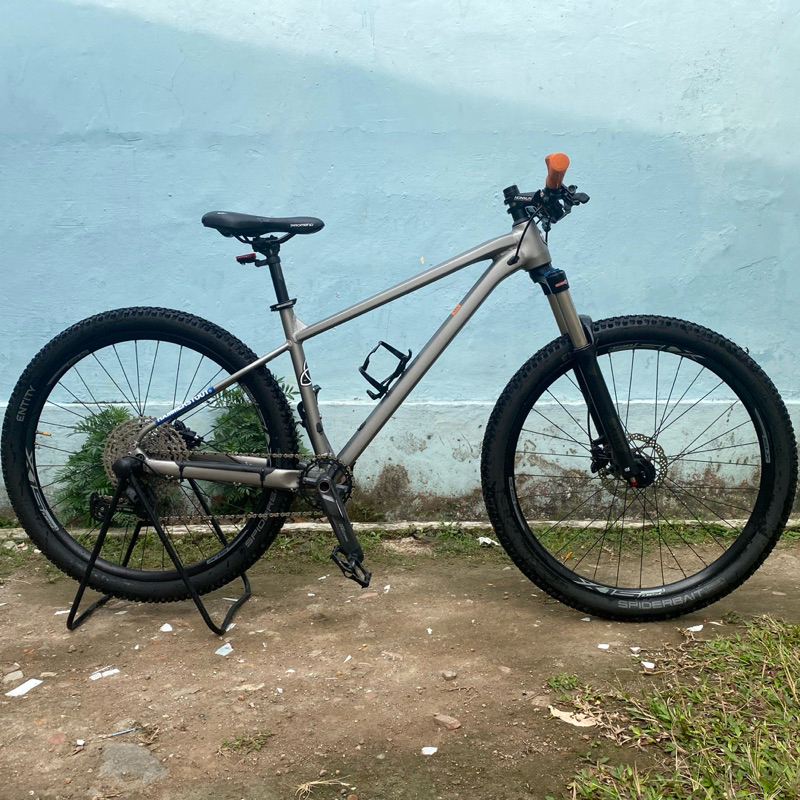 Jual SEPEDA POLYGON XTRADA 6 | Shopee Indonesia