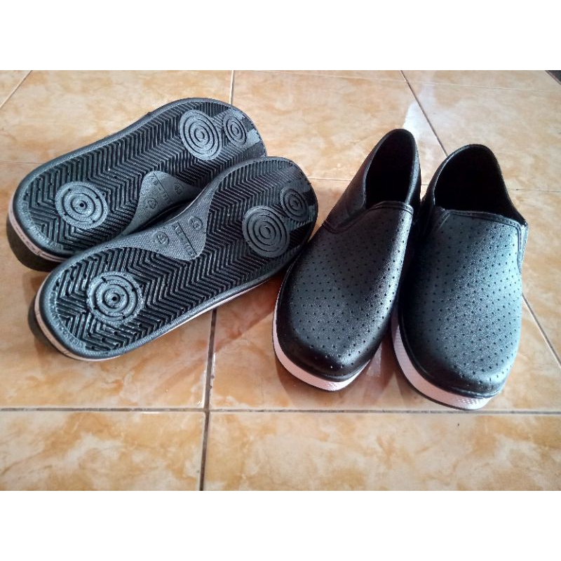 Jual sepatu kerja, sepatu karet sankyo | Shopee Indonesia