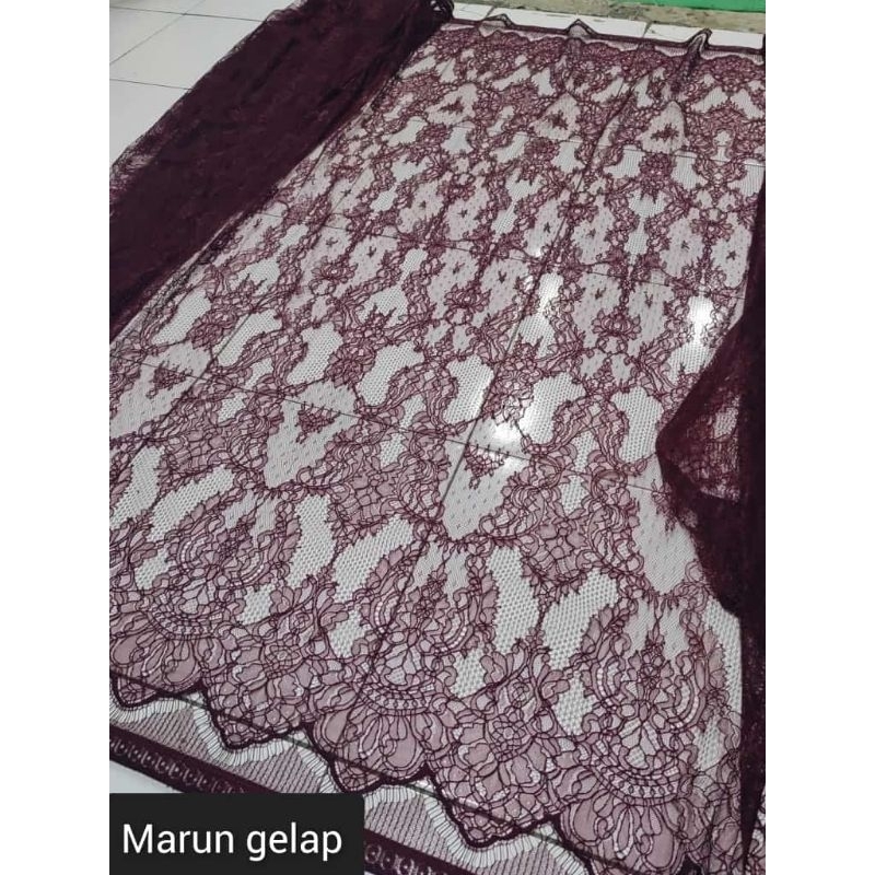 Jual Kain Brokat Chantilly Lace Panel Warna Maroon chantily Marun ...