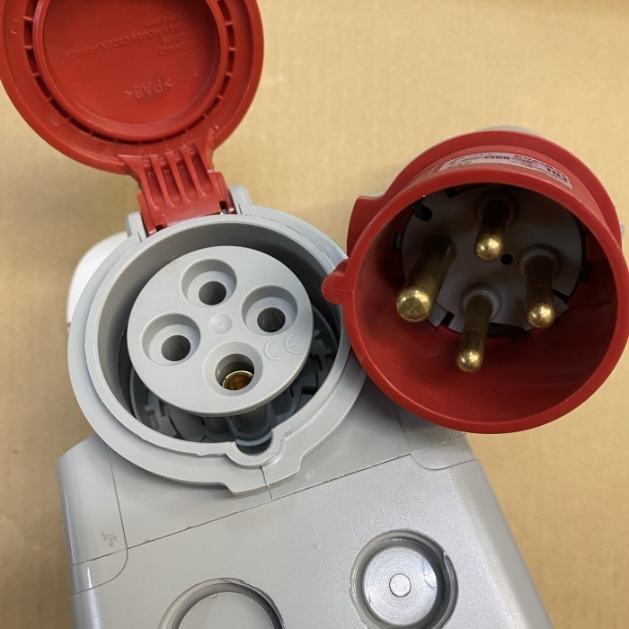 Jual LEGRAND 1SET PLUG SURFACE MOUNTING SOCKET 3 PIN 32A FEMALE+MALE ...