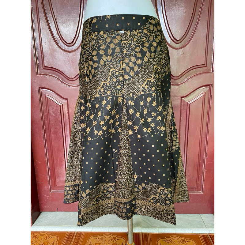 Jual Rok Batik 7/8 Lebar Model Pecah 8 Pakai Lapis Puring/Rok Batik ...