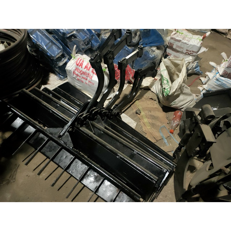 Jual Sisir/Garu G1000 bisa G1000/Boxer G600 Traktor Quick | Shopee ...