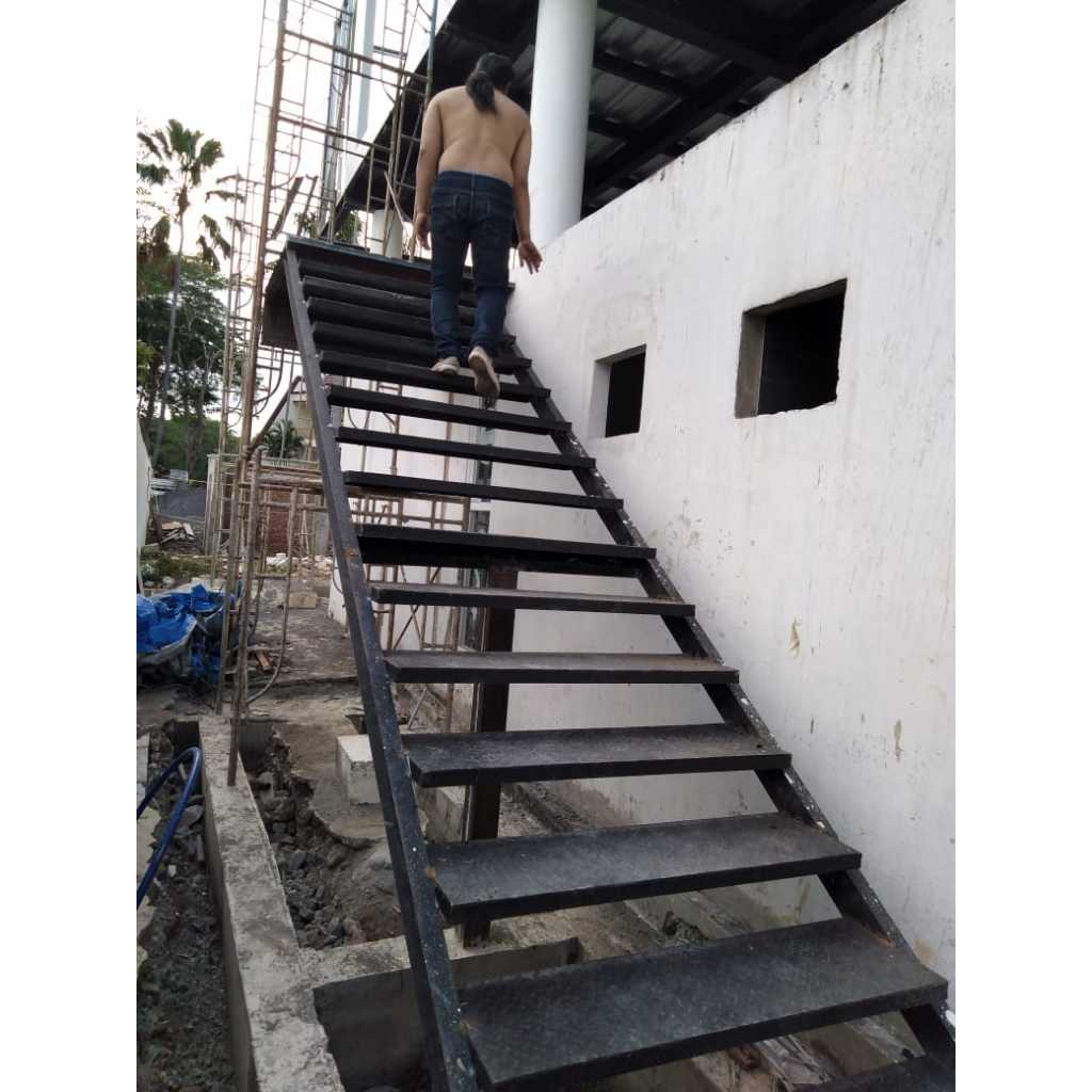 Jual tangga rebah minimalis surabaya | Shopee Indonesia