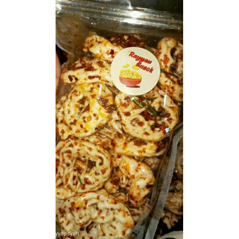 Jual Rayyan Snacks Kerupuk Rafael Kering Daun Jeruk (100gr) | Shopee ...