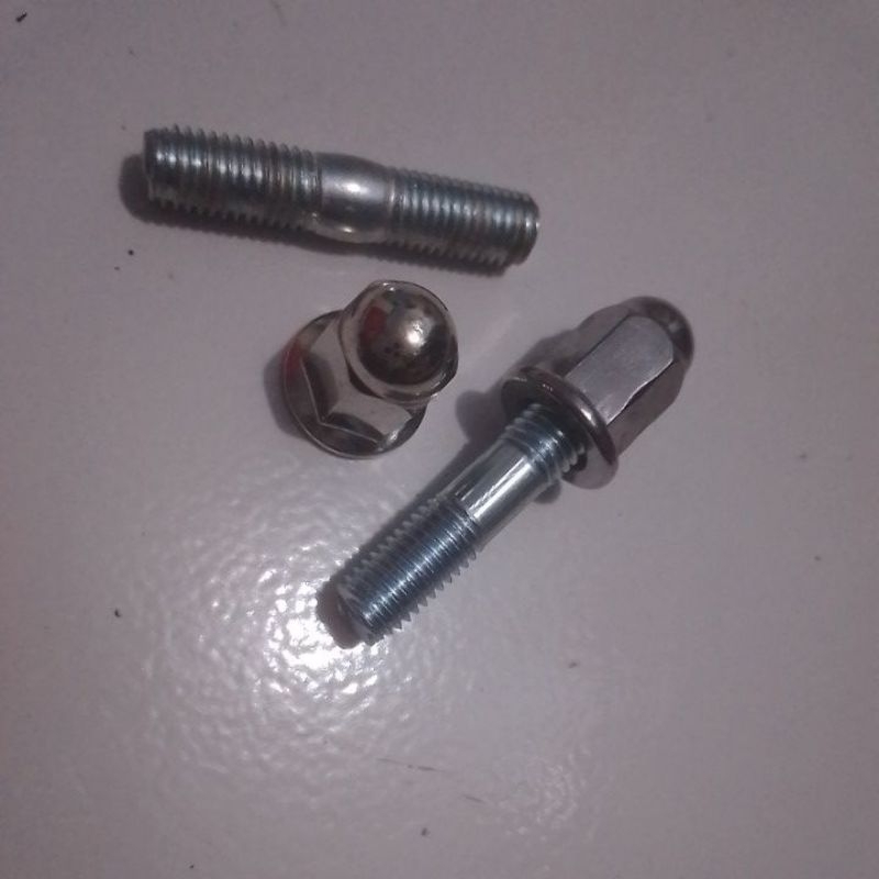 Jual baut tanam ke kenalpot ukuran 11 . harga udh dua set baut 12 mur ...