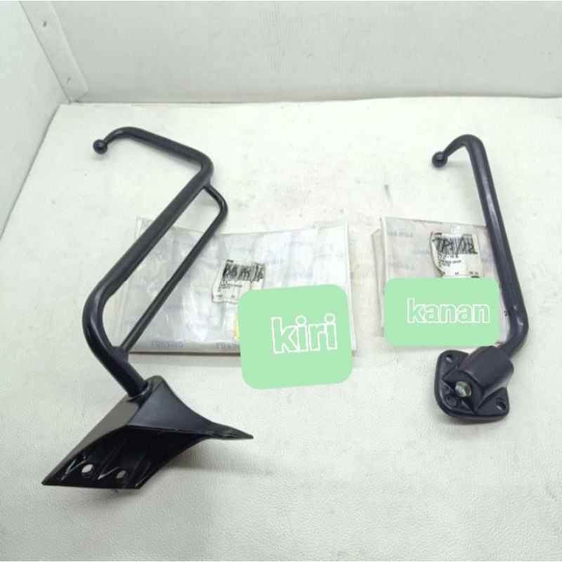 Jual tiang gagang spion Toyota dyna rino ps 115 14B model tusuk tengah ...