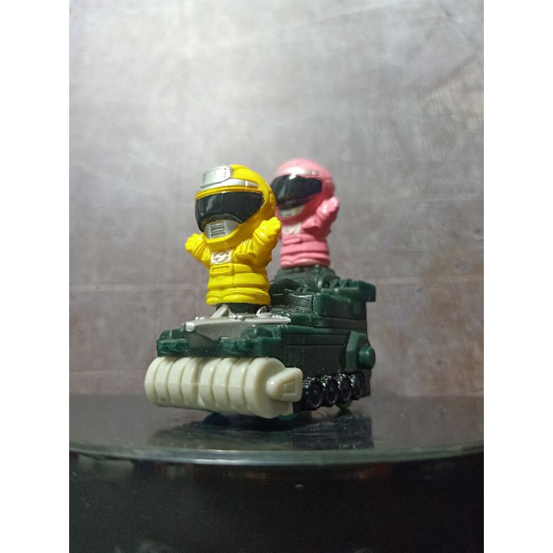 Jual Figure Super Sentai Character Boukenger Pink and Yellow With ...