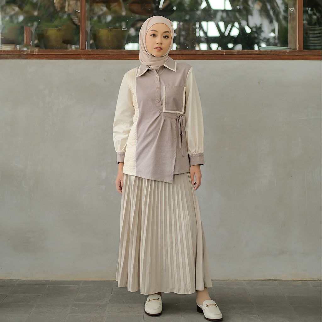 Jual TUNIQUE x Meira | Jenia Blouse | Atasan Blouse Wanita Desain Unik ...