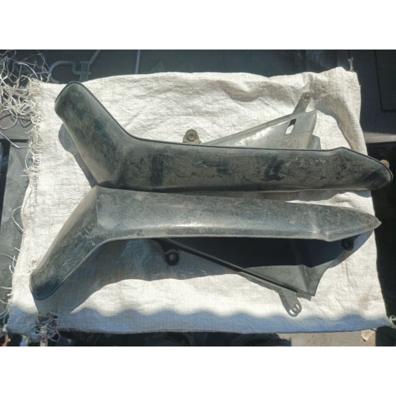Jual cover sayap tebeng sayap luar motor yamah F1Zr Force one Poswan ...