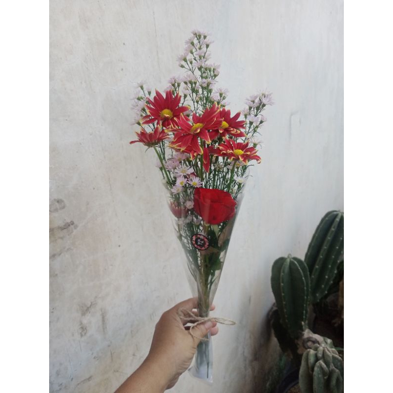 Jual Buket bunga asli mawar - aster - pikok (fresh flower) | Shopee ...
