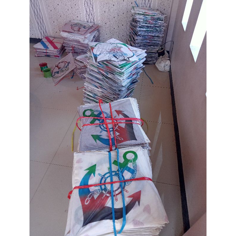 Jual layangan mainan anak tradisional sablon jabrug sudah di sortir isi ...