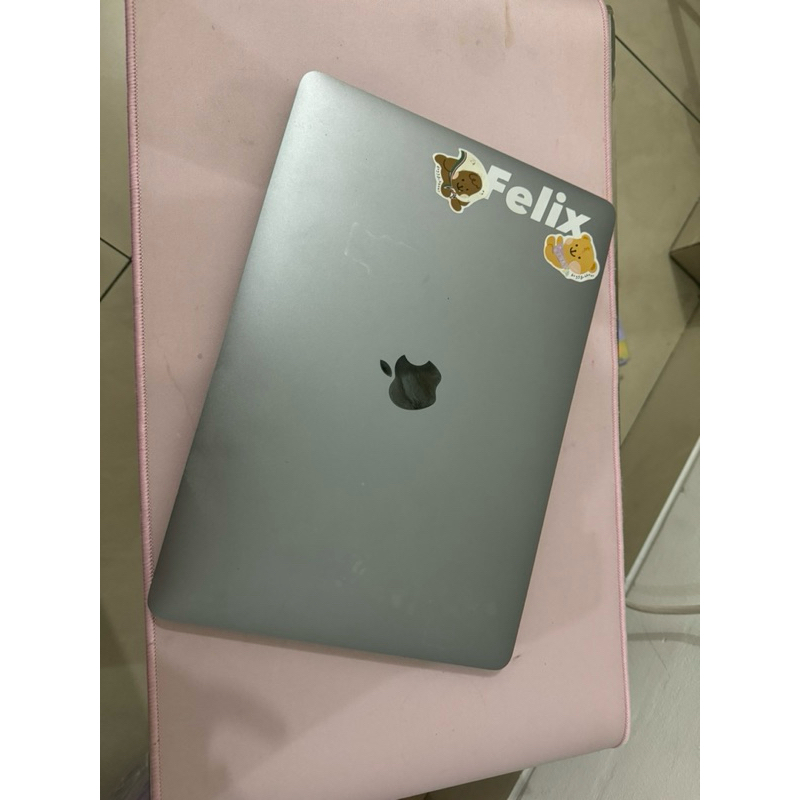 Jual MACBOOK PRO 2017 SECOND FIRST HAND | Shopee Indonesia