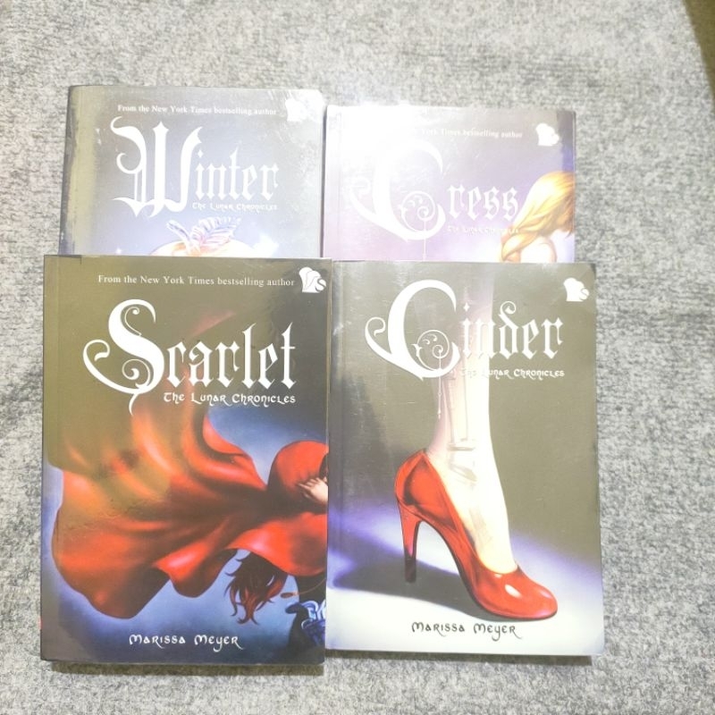 Jual (PRELOVED) NOVEL CINDER SCARLETT CRESS WINTER - MARISSA MEYER ...