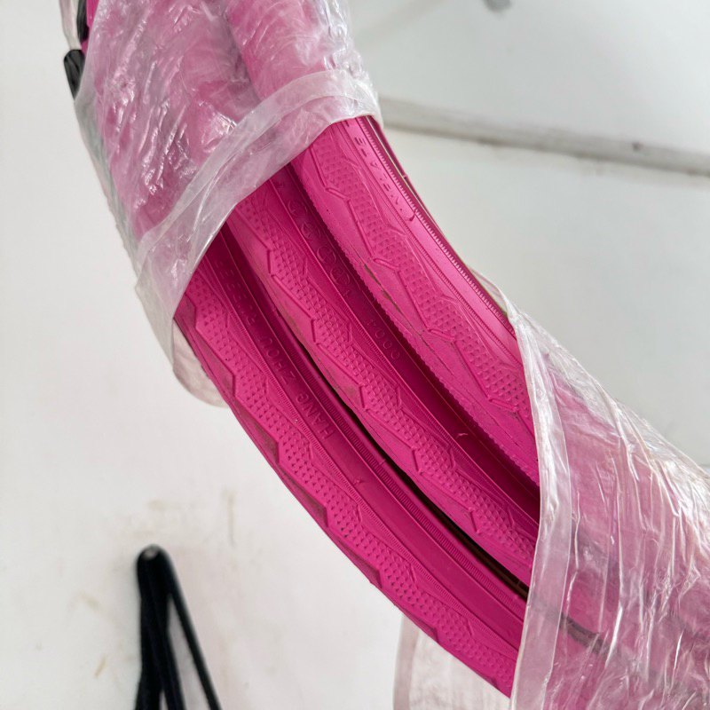 Jual Ban 700-25 warna pink untuk vinny | Shopee Indonesia