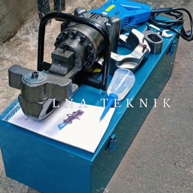 Jual Mesin Tekuk Besi Beton Hydraulic 25 Mm Rebar Bender ...