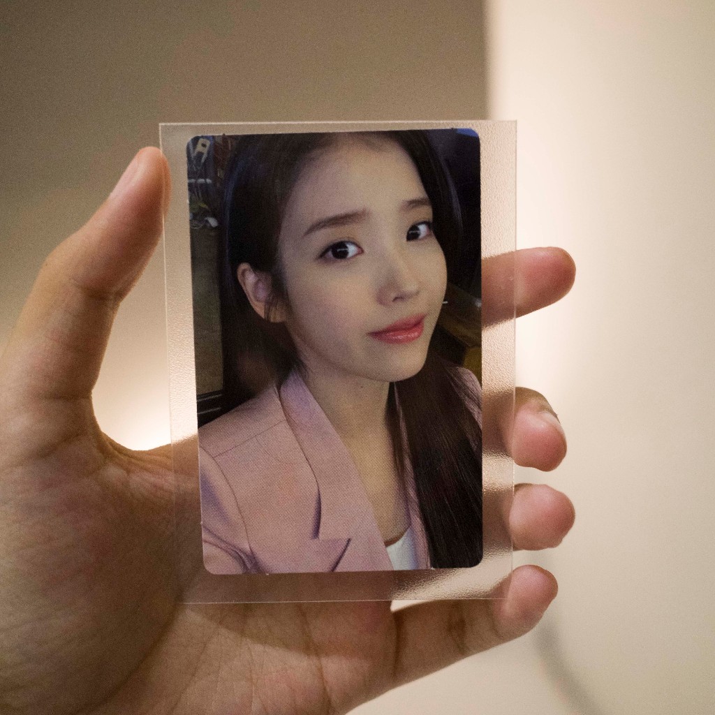 Jual Photocard IU Photobook Lilac Edam Benefit Official | Shopee Indonesia