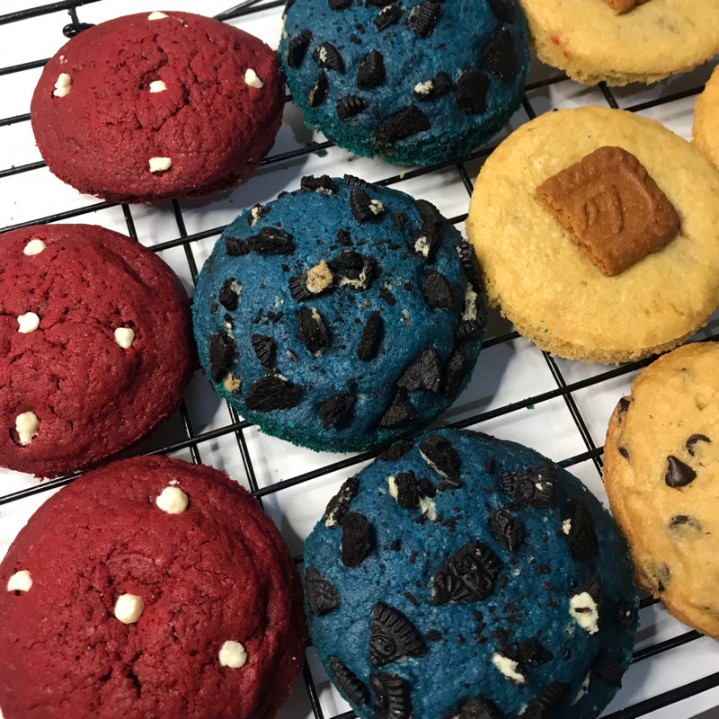 Jual Cookie Monster | Red Velvet Cookie | Choco Cookie | Classic Cookie ...