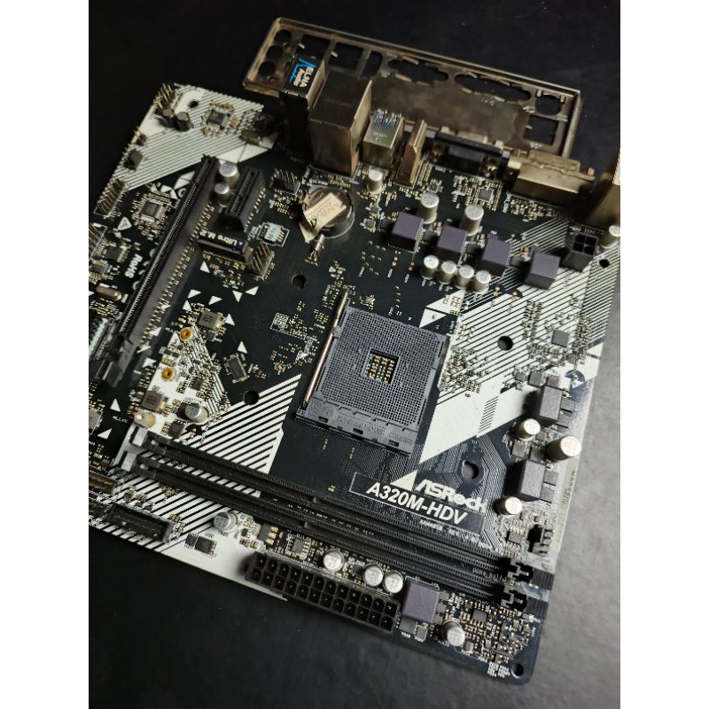 Jual PAKET LENGKAP MOBO ASROCK A320M HDV + RYZEN 3 3200G + PSU ...