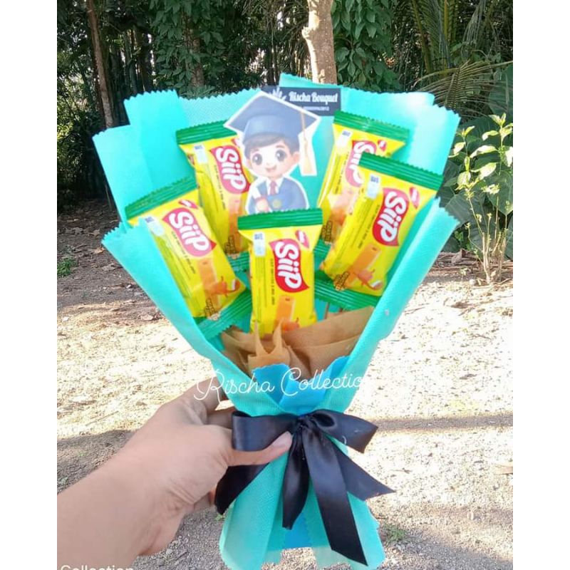 Jual buket snack kecil plus topper wisuda murah | Shopee Indonesia
