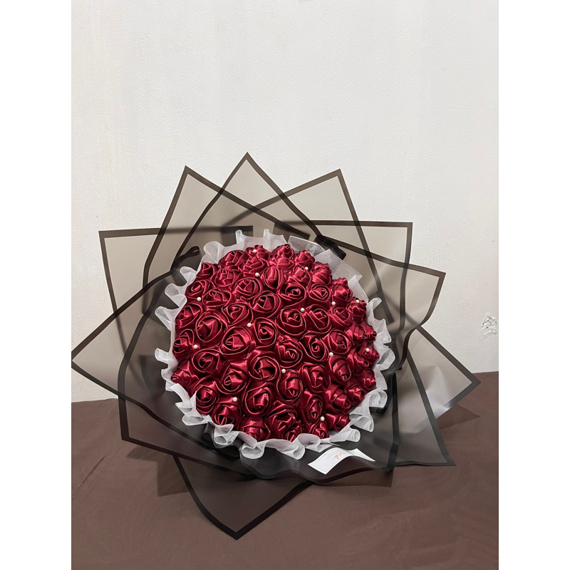 Jual Buket bunga mawar satin | Shopee Indonesia