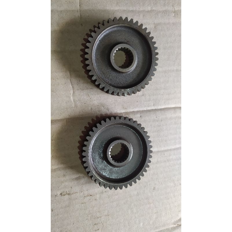 Jual gigi gardan bagian as roda Mio soul Mio sporty Mio smile bekas ...