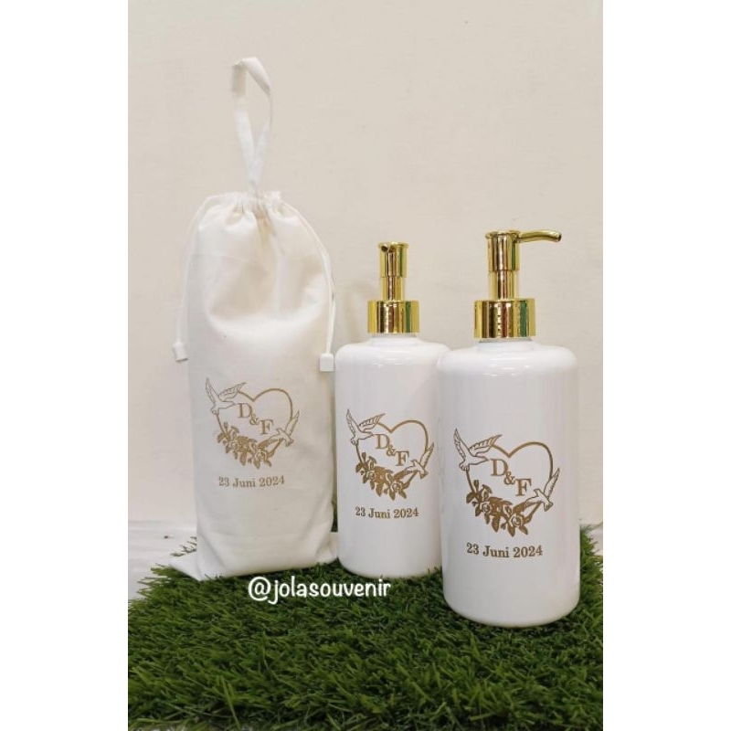 Jual SOUVENIR BOTOL SABUN GLOSSY CUSTOM KEMASAN POUCH BLACU / SOUVENIR ...