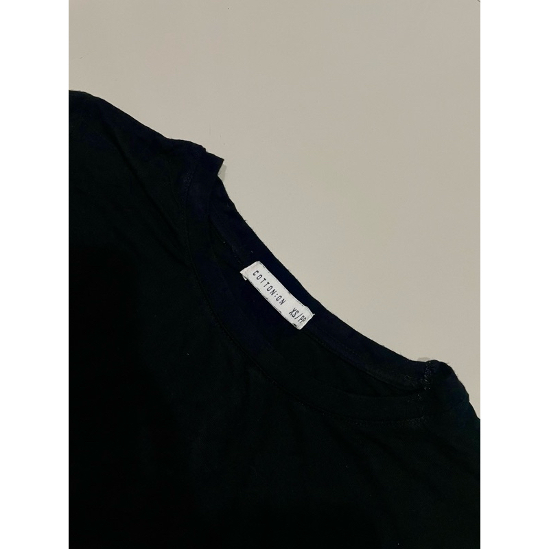 Jual PRELOVED TEE#6 | Shopee Indonesia