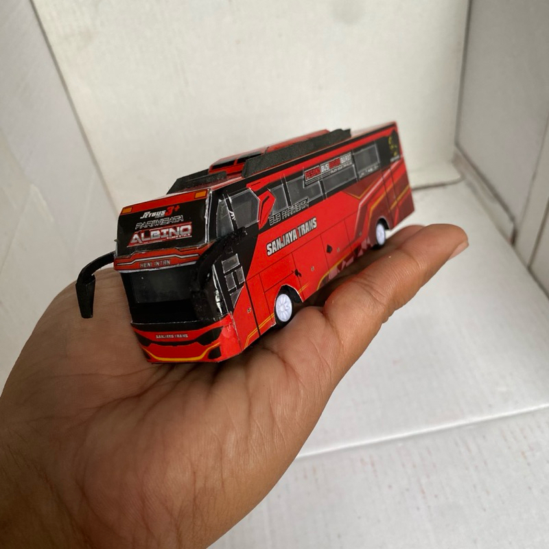 Jual Miniatur Bis Sanjaya Trans Albino Ukuran Mini | Shopee Indonesia