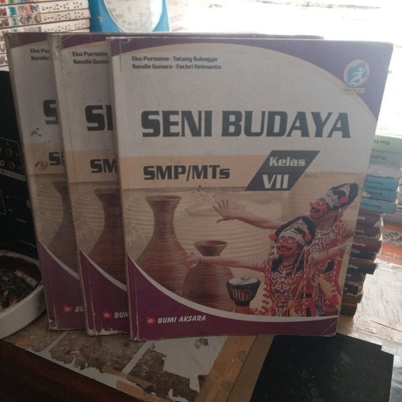 Jual BUKU SENI BUDAYA UNTUK SMP KELAS VII/7/1 REVISI K13 PENERBIT BUMI AKSARA | Shopee Indonesia