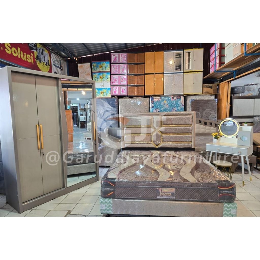 Jual KAMAR SET MEWAH/KAMAR SET TERKINI/ LEMARI 3 PINTU SLIDING + SWING ...