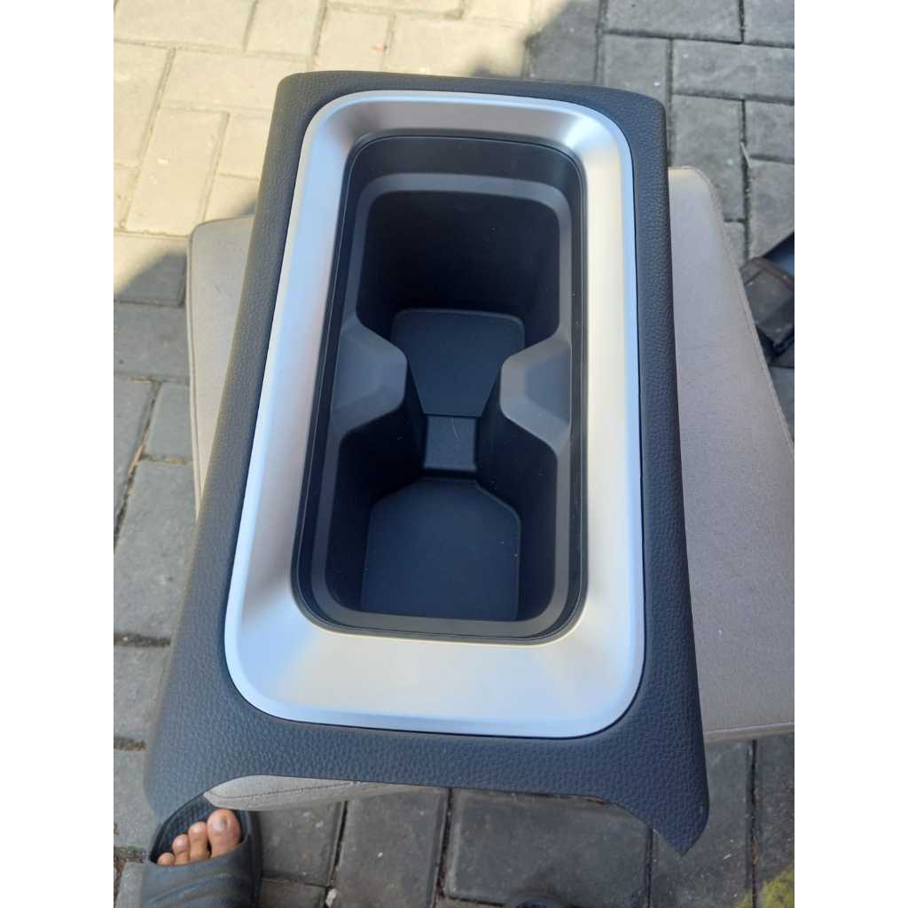 Jual Console Box Innova Zenix | Shopee Indonesia