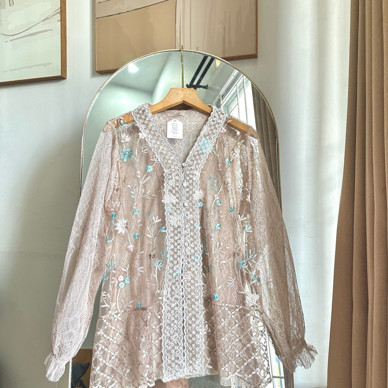 Jual migi - outer flowers / outer brukat / tunik kondangan | Shopee ...